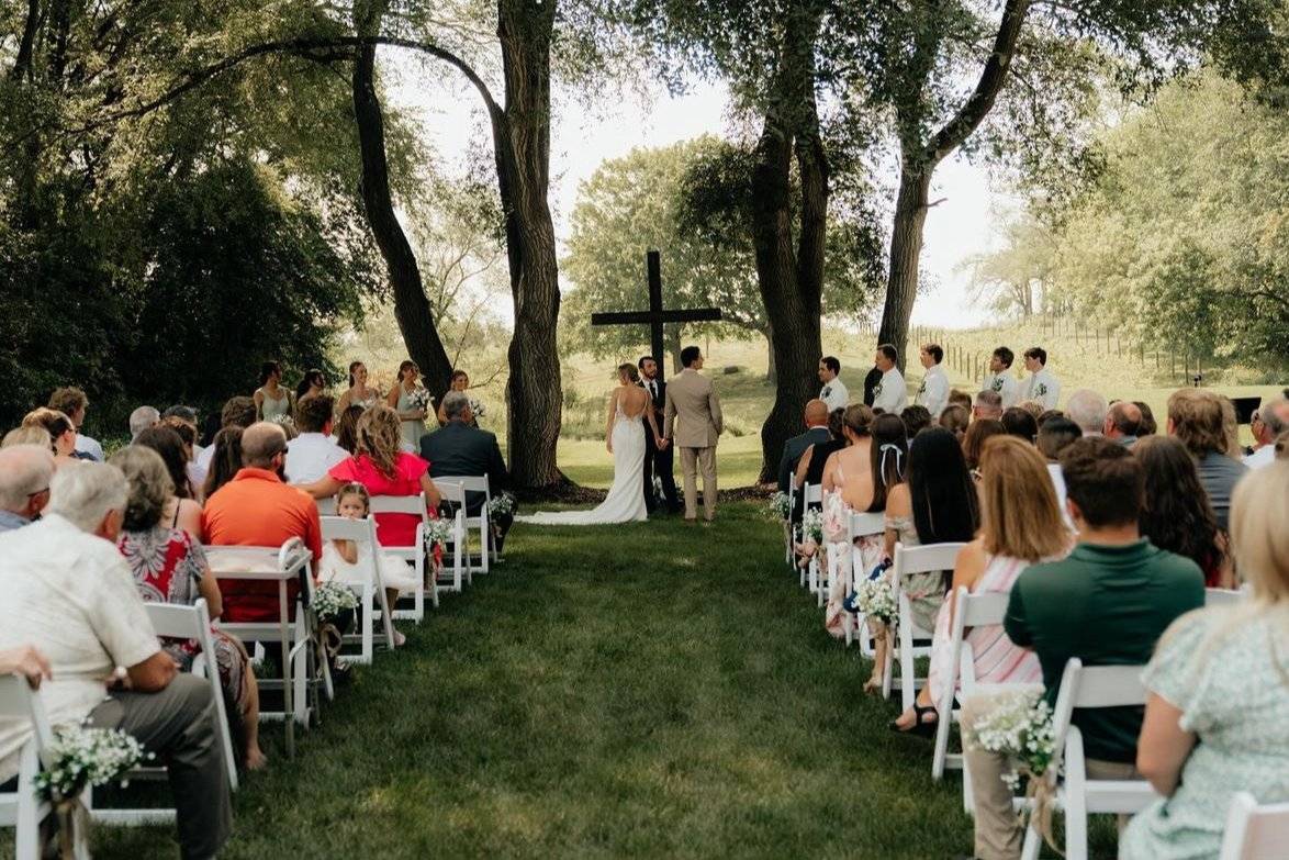 Howling Moon Weddings & Events - Reviews, Photos & Deals 2026 - Buffalo ...